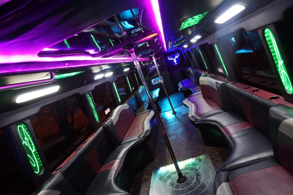 Mega Lounge | Party Bus Lounge