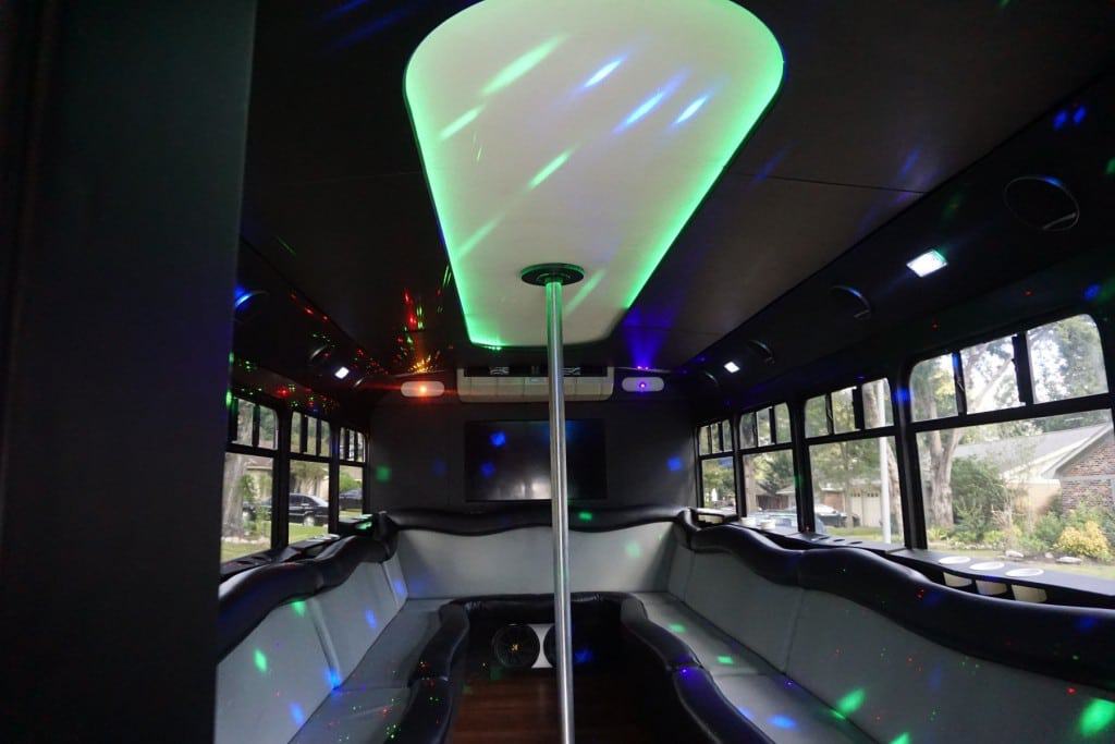 Lounge S | Party Bus Lounge