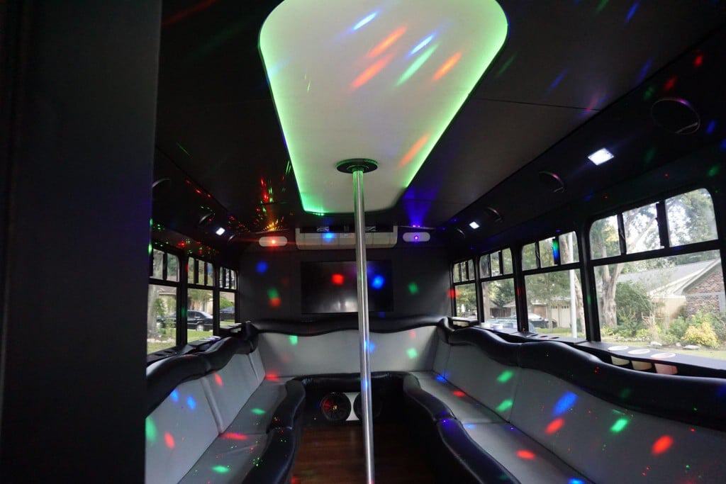 Lounge S | Party Bus Lounge