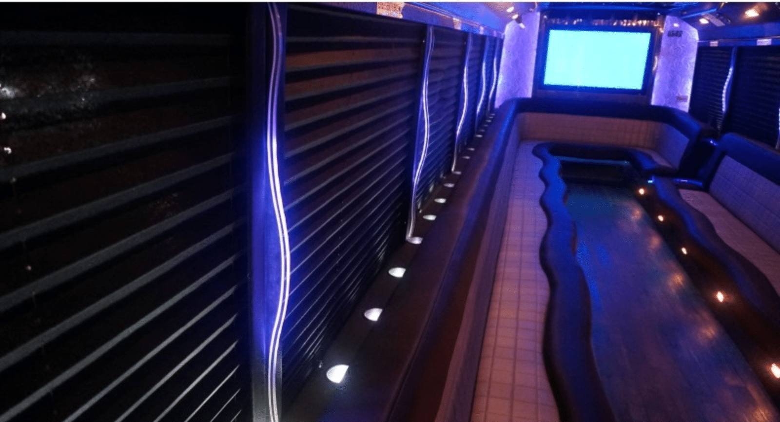 Lounge XL | Party Bus Lounge